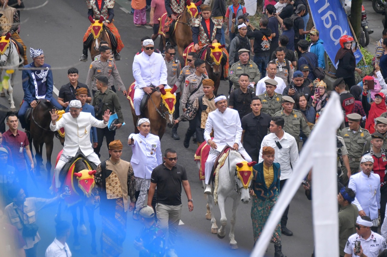 Paripurna Hari Jadi Jabar ke-80, Dedi Mulyadi: Bangun Jabar Istimewa, Lembur Diurus Kota Ditata