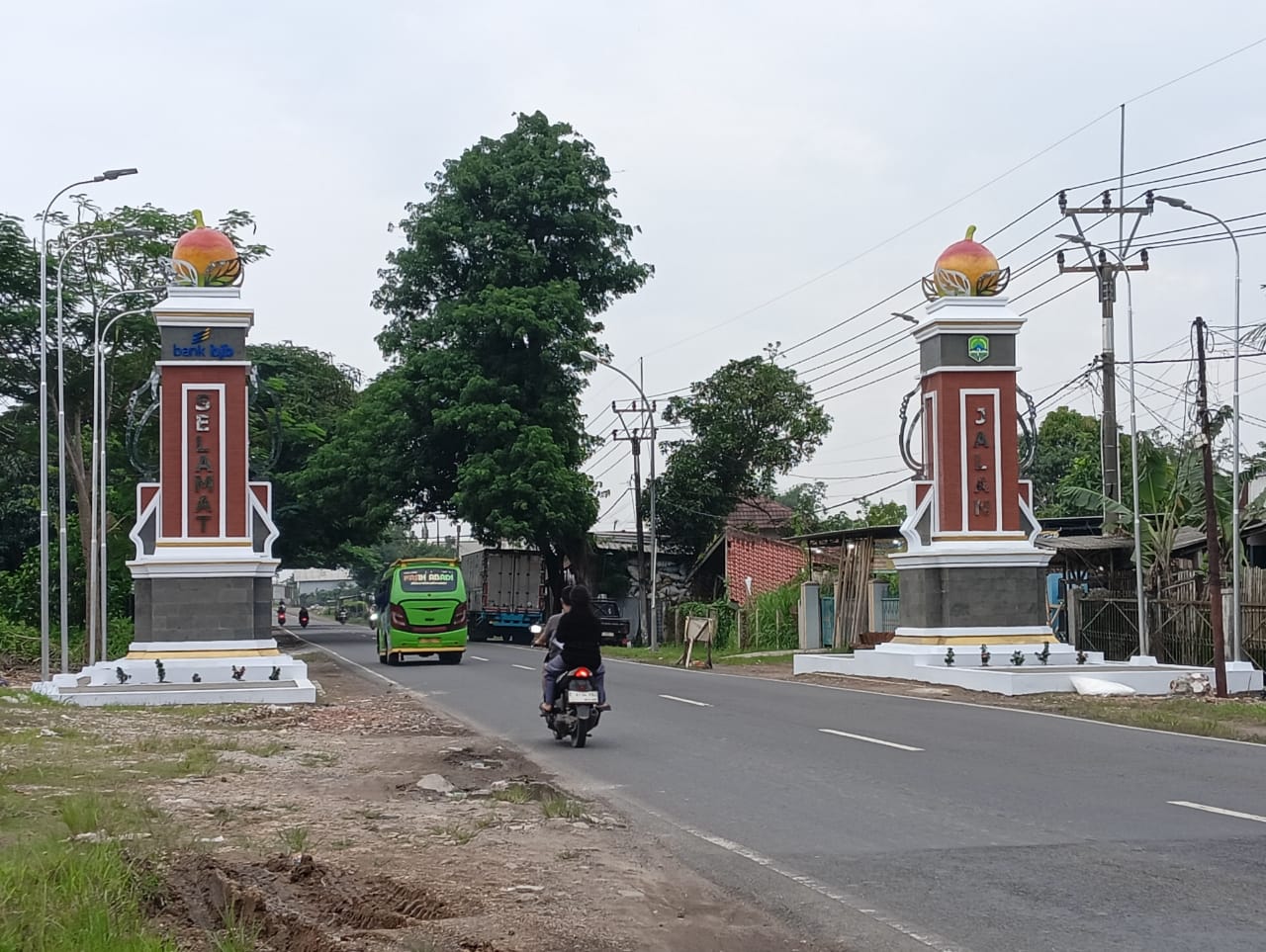 Tugu Perbatasan Majalengka–Cirebon Dipugar Total, Kini Tampil Ikonik ...