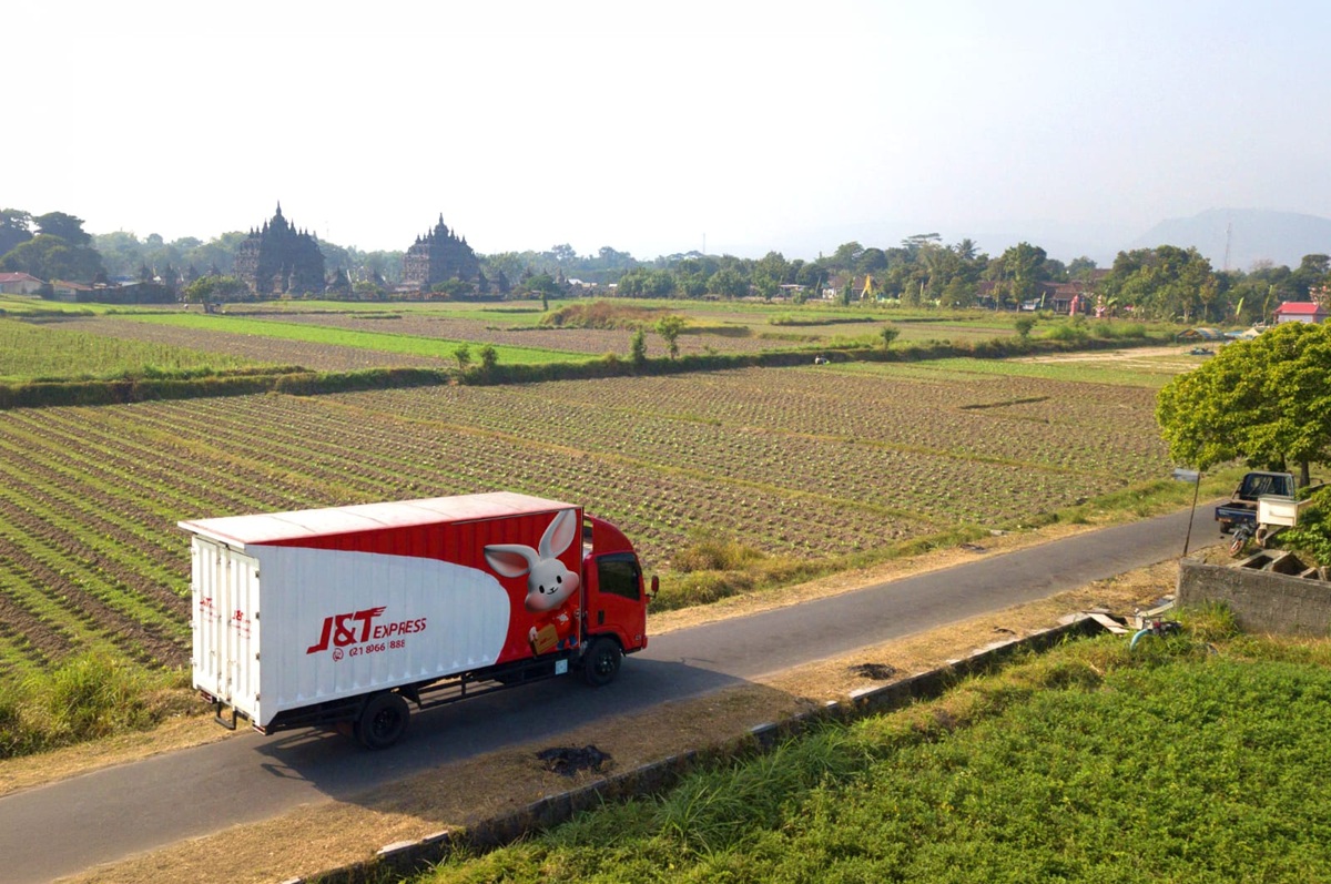 Laporan ESG 2025: J&T Express Komitmen Dorong Keberlanjutan Melalui ...